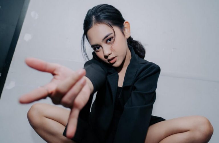Profil dan Biodata Ziva Magnolya: Dari Agama, Umur, dan Perjalanan ...