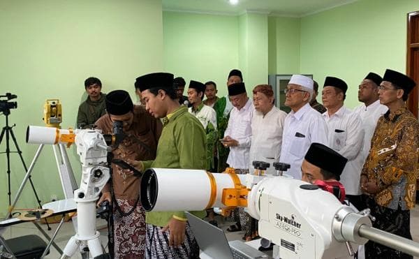 Ikuti Rukyatul Hilal di GSG TBS Kudus, Dr KH Ahmad Faiz : Mari Kita Jaga Ilmu Falak agar Tidak ...