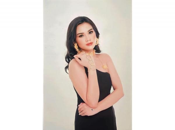 Cantiknya Mareta Gak Ketulungan, Inilah Model Cantik Finalis Miss ...