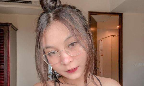 3 Gaya Foto Kekinian ala Cibeby Dalam Balutan Lingerie si Miyabi Indonesia Paling Menggoda ...