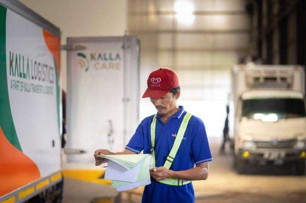Kalla Logistics Distributor Terbaik Es Krim Wall’s se-Indonesia di ...